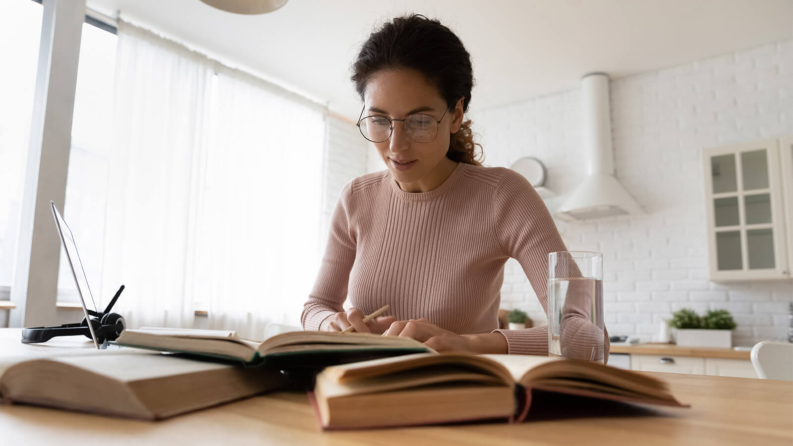 4 razões para iniciar uma pós-graduação em 2024 - POLI USP PRO